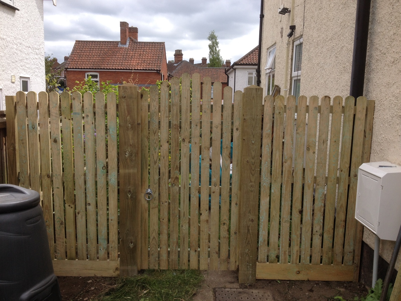 Picket Gates – Ellis Timber